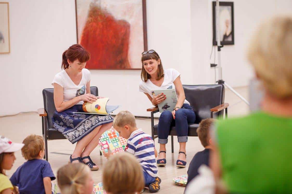 V Galeriji Ravne se bo z razstavo slik predstavila Tjaša Rener ...