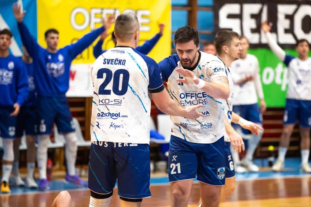 Rokometaši Slovenj Gradec boljši od - Sviš Cugelj okna Ivančna Gorica ...