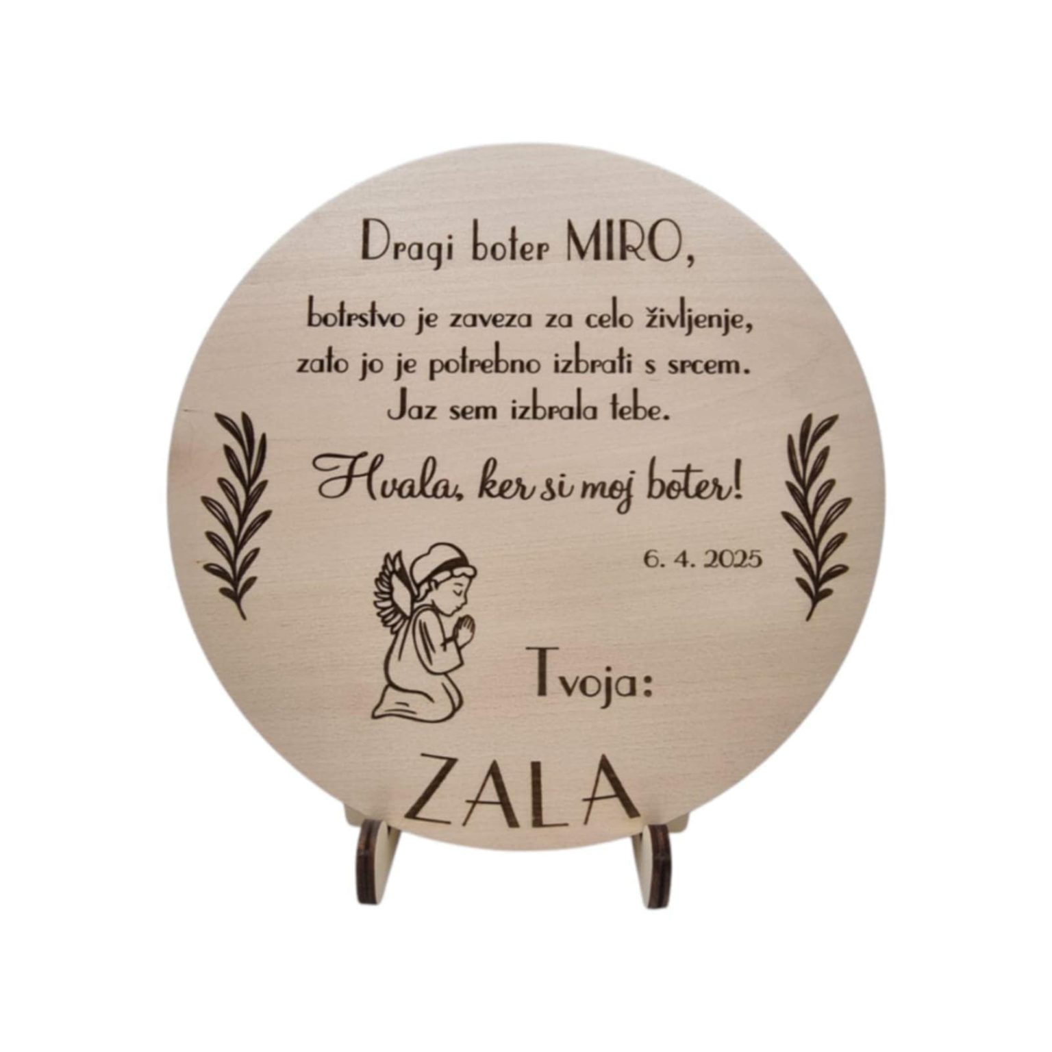 MG leseno darilo: Ko les postane zgodba — ustvarjalni par iz Slovenj ...